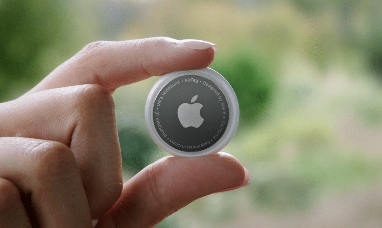 AirTag 2 Leak Shows Improved Tracking in Crowds and While Moving ...