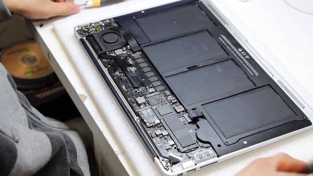Steps to Replace the Core Board in Your Apple Air Laptop - AppleMagazine