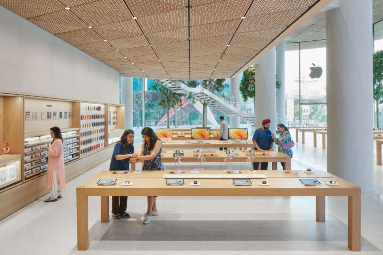 iPhone Manufacturing in India Surges as Apple Expands Production to 25% ...