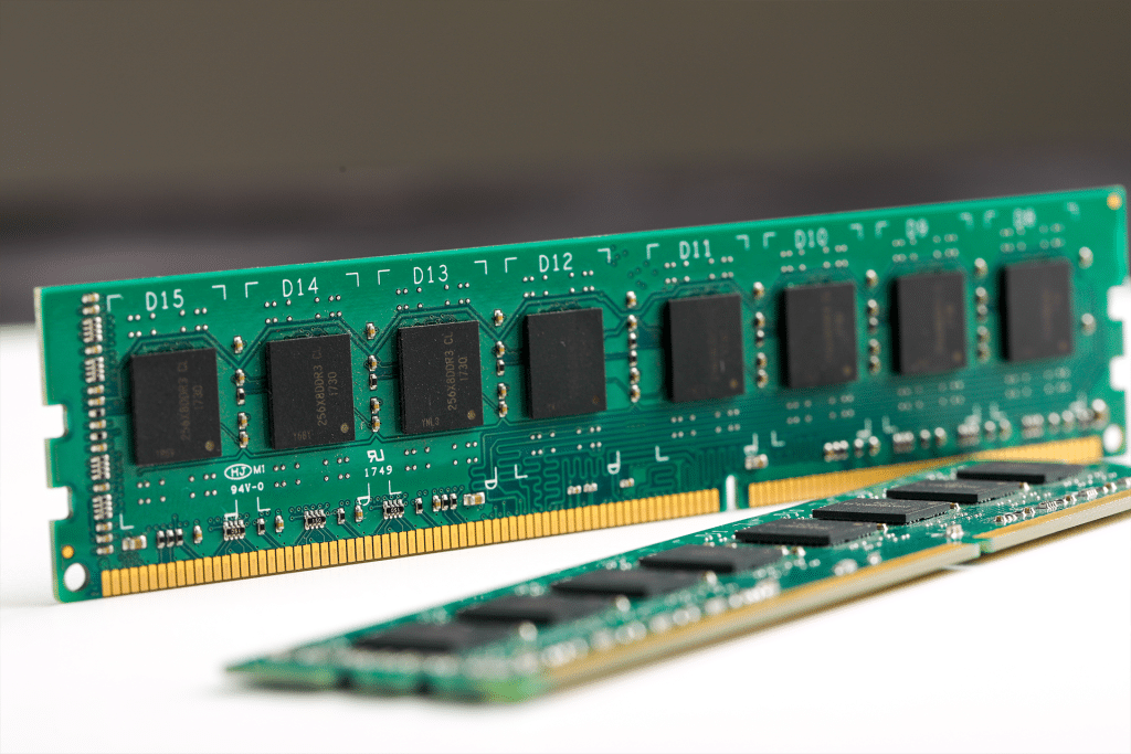 Apple RAM Prices Rise as Samsung Supply Becomes Critical in 2025 ...