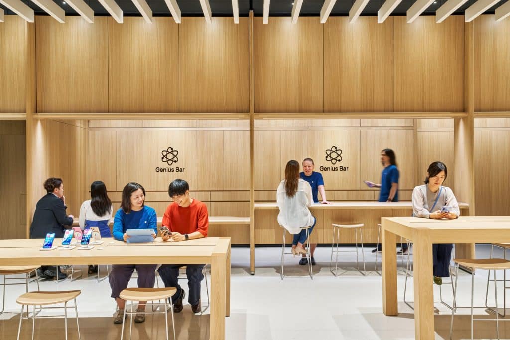 Genius Bar: The Apple Store Space That Still Matters - AppleMagazine