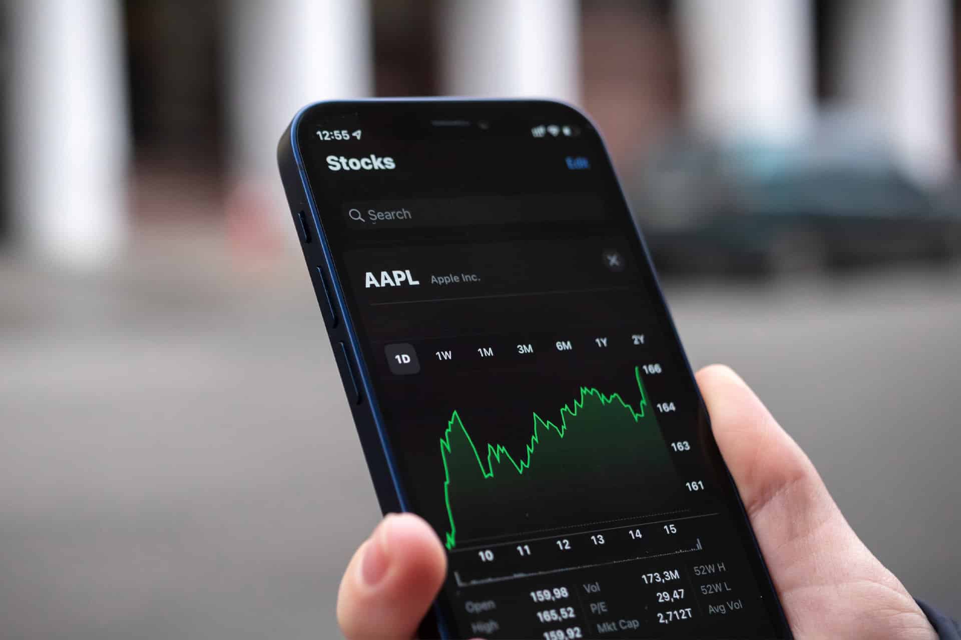 Apple R&D Surge Puts Results Under Wall Street Pressure - AppleMagazine